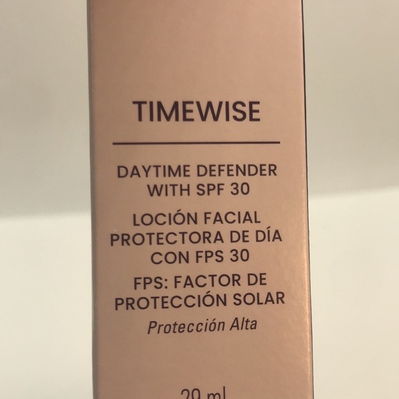 Mary Kay | Skincare | Mary Kay Time Wise Daytime Defender Sunscreen Broad Spectrum Spf 3 | Poshmark